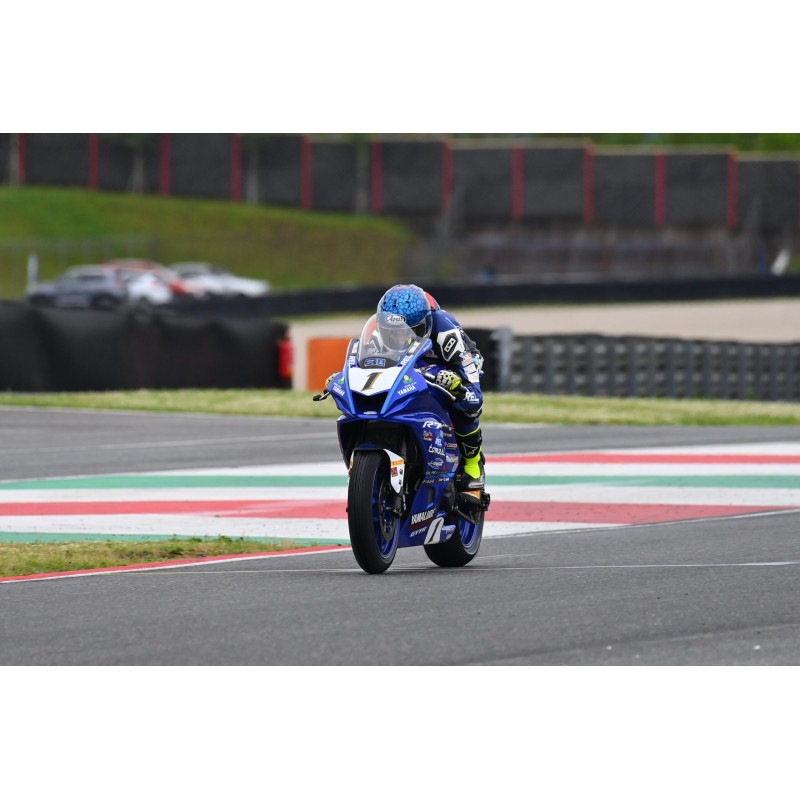 R7 + GYTR kit pro R7 cup