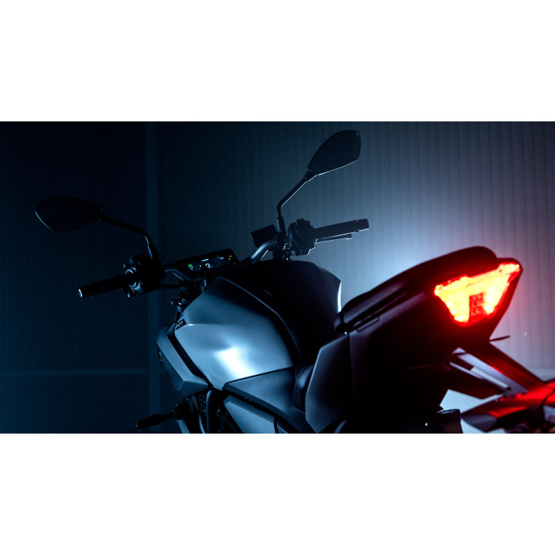 Yamaha MT-07, model 2025